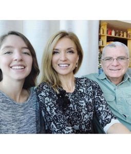 Jennifer Coffey QVC: Husband, Net Worth, Weeding, Daughter