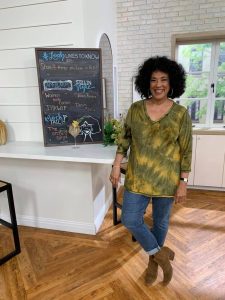 Leah Williams QVC: Age, Height, Net Worth, Husband, Family